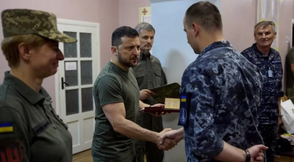 3 Upaya Rusia Membunuh Presiden Zelensky, dari Melibatkan Pejuang ...